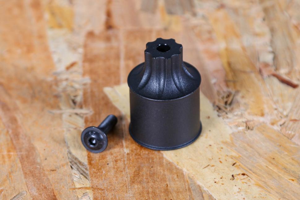 ROAD.CC | LIGHT MOUNT – Restrap EU